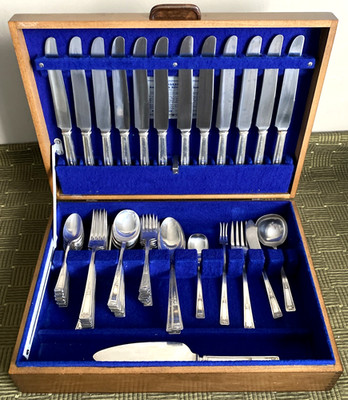 Antique R Wallace Buckingham Silverplate Flatware 69 Pc Set & Naken's ...