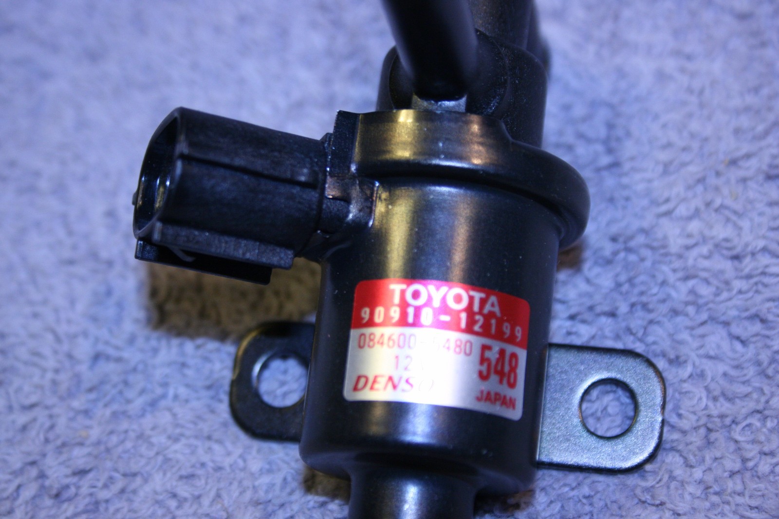 90910-12199 Vacuum Valve - Avalon Camry Solara ES300 ES330 - Genuine ...