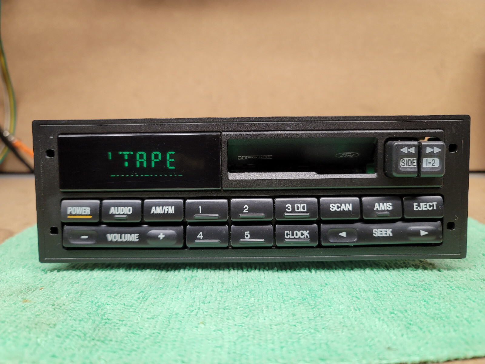 92-96 OEM Ford AM/FM Radio Mustang Explorer Bronco F150 Ranger CASSETTE ...