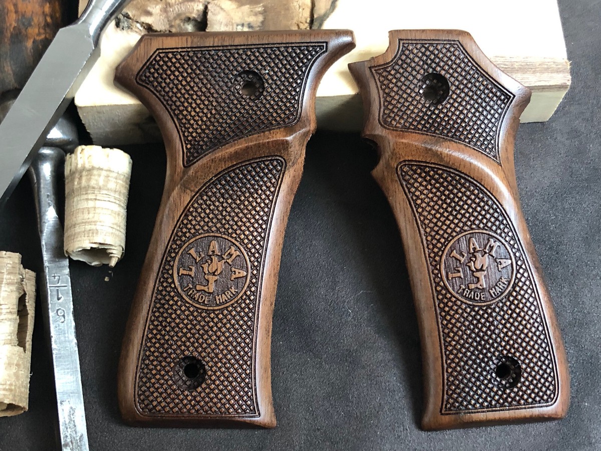 Llama Grips Gun.cz KSD LLama Comanche III Gungrips Walnut KSD