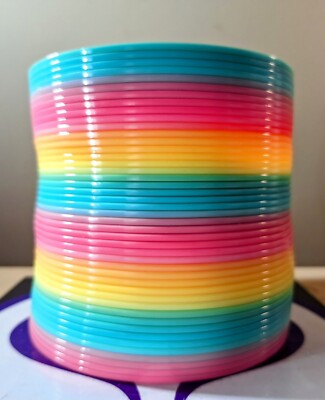 SRENTA GIANT SLINKY COIL SPRING TOY 5.375" WIDE X 5.125" TALL | eBay