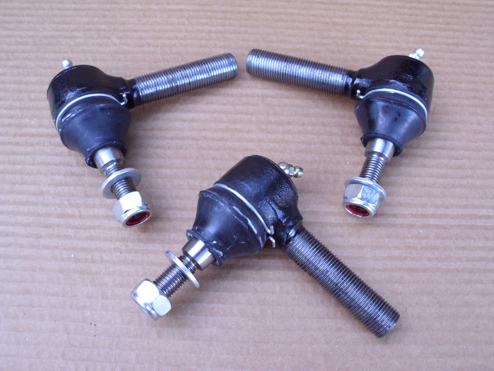 LAND ROVER DISCOVERY 1 SET OF 3 TRACK ROD ENDS GREASEABLE JOINTS ...