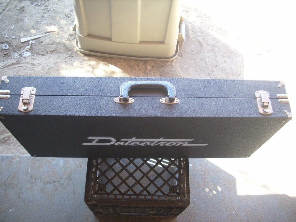 Vintage Detectron Model 7-T Transistorized Metal Detector | eBay