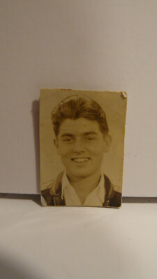 1950S VINTAGE FOUND PHOTOGRAPH PHOTO B&W BLACK WHITE SMALL GREASER MAN ...