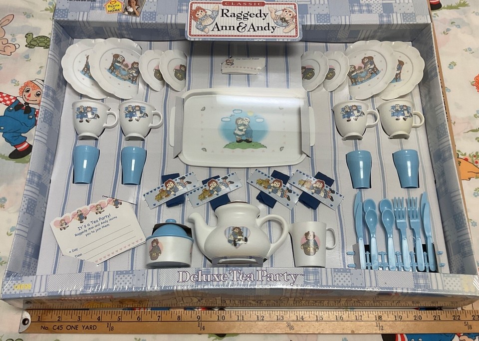 Raggedy Ann & Andy Child Plastic Deluxe Tea Party Set w/ MANY EXTRAS ...