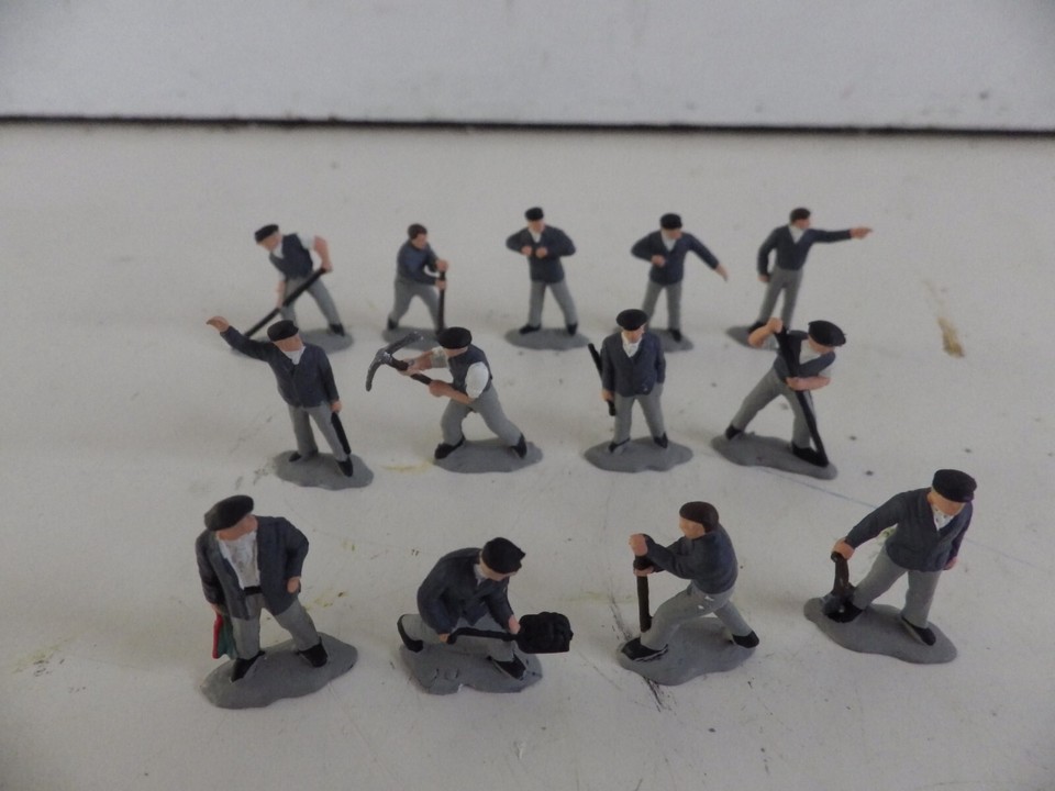 ** 13 ** Model Railway People Workmen Crew hand painted Dapol Figures ...