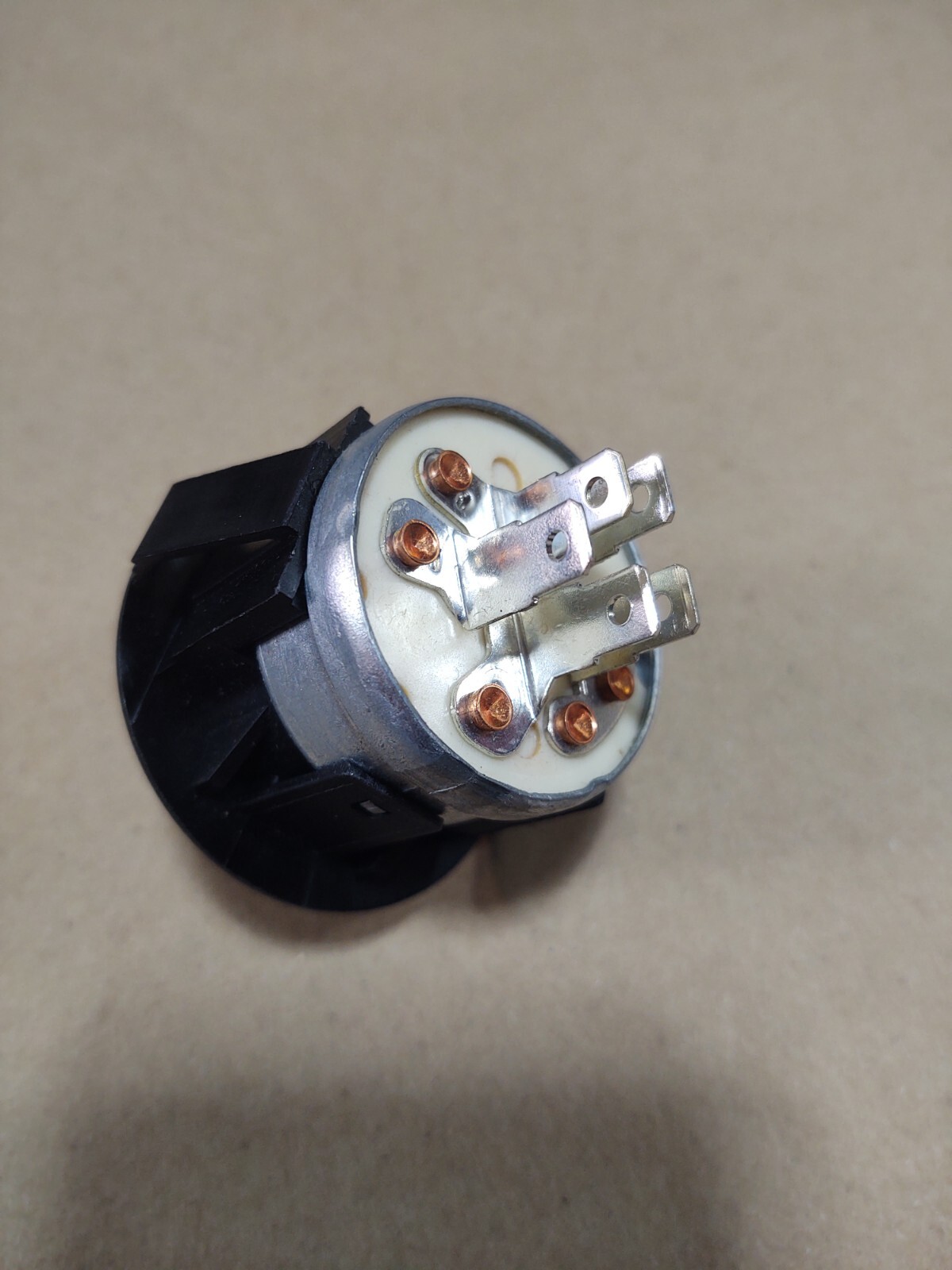 Ignition Key Switch with Key For Bush Hog Snapper Zero Turn 7072684YP ...