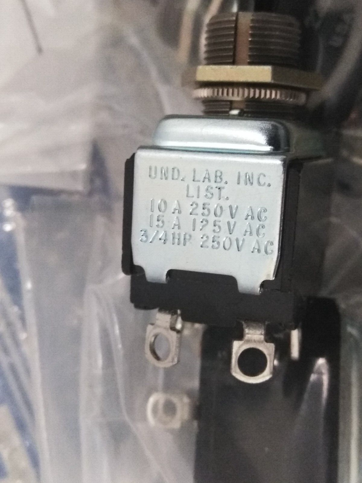 UND LAB INC. LIST TOGGLE SWITCH 10A 250V A/C - 15A 125V A/C 3/4-HP 250V ...