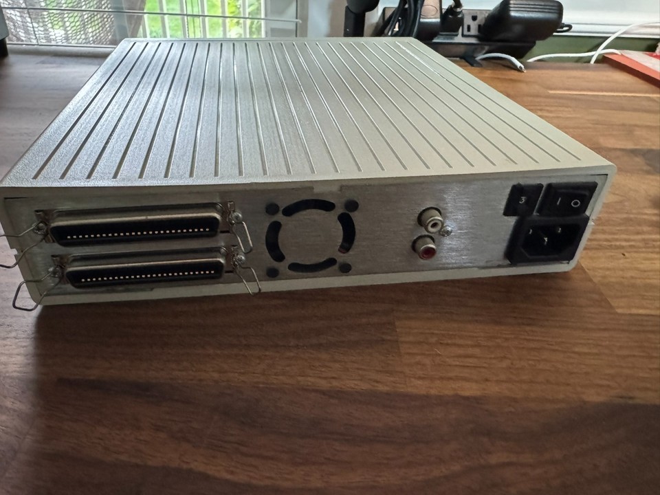** External CD-ROM with SCSI Enclosure, Includes Drive, Power Cable ...