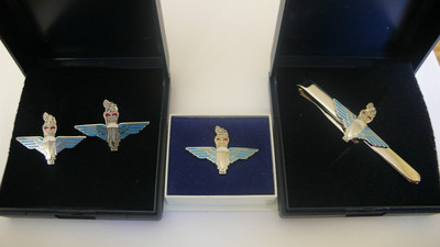PARACHUTE REGIMENT CUFF LINK, TIE SLIDE, LAPEL PIN, GIFT SET, SEPARATE ...