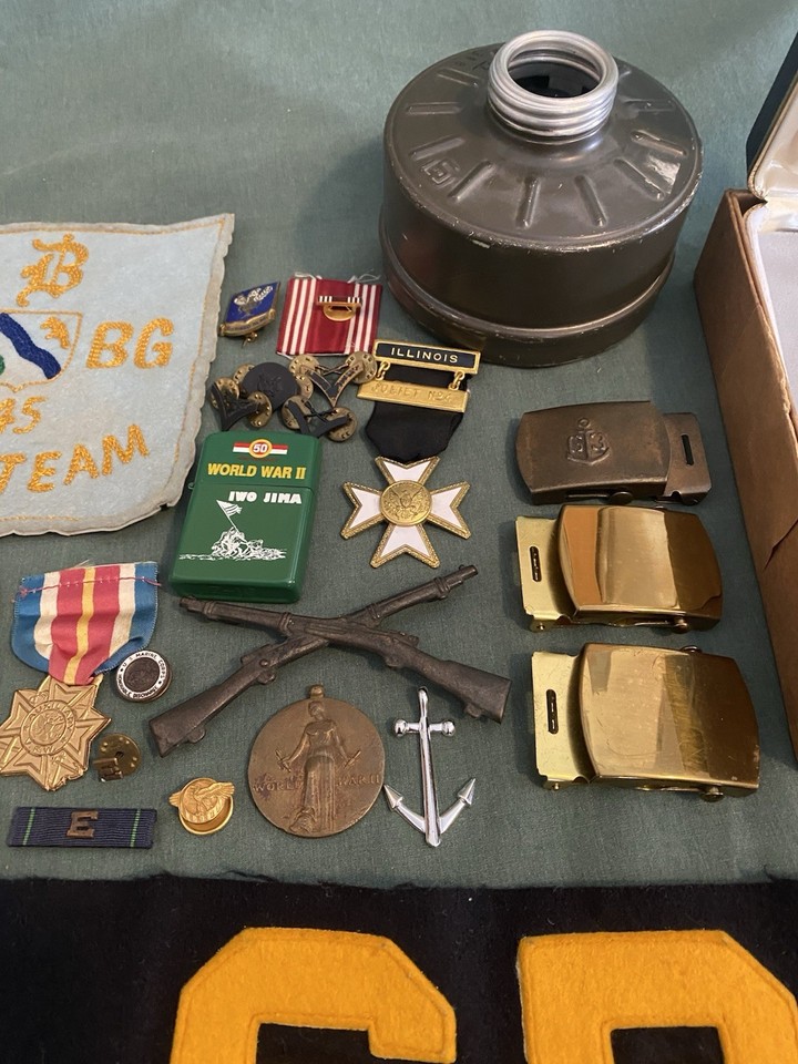 Vintage WW2 And Modern Military Junk Drawer Lot Of Random Items Medals ...
