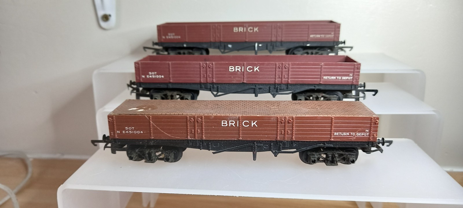 Tri-Ang Hornby R219 Bogie Brick Wagons 50T E451004. x 3 one loaded ...
