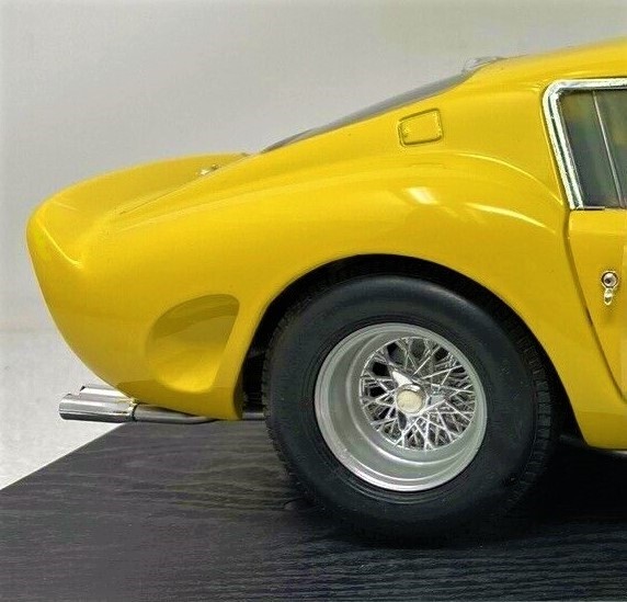 Ferrari Race Car 1:12 LARGE SCALE Built Metal Body Model Hot ...