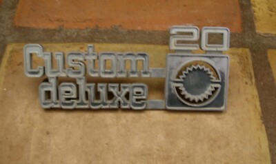 E15 - CHEVROLET CUSTOM DELUXE 20 TRUCK EMBLEM 1980's, In Good Condition ...