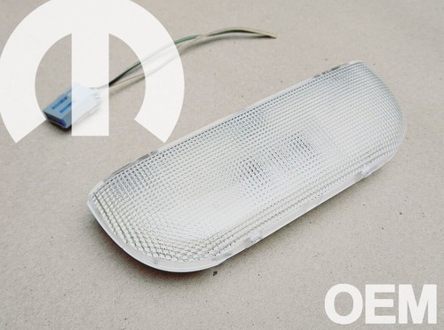 01-07 Chrysler Dodge Rear Liftgate Flood Lamp Cargo Light Assembly ...