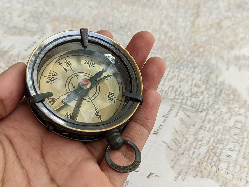 Victorian Brass Locket Compass | Antique Vintage Style Sundial Compass ...