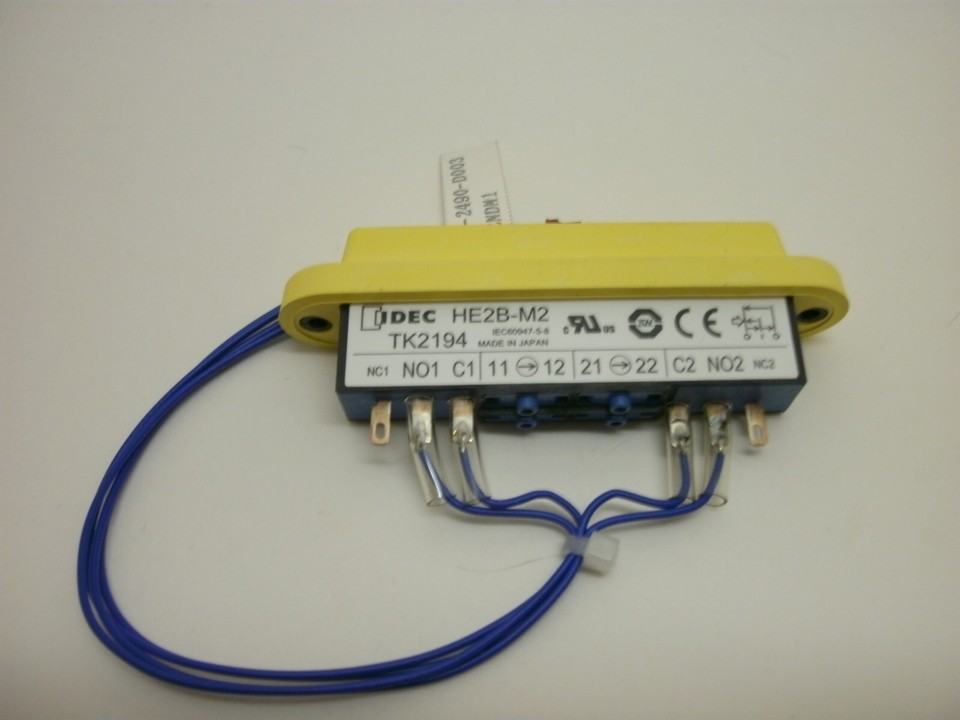 IDEC HE2B-M2 BASIC ENABLING SWITCH LATCHING PANEL MOUNT ACTUATOR TYPE ...