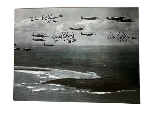 WW2 RAF SPITFIRE PHOTOGRAPH SIGNED BY 3 WARTIME BATTLE OF BRITAIN ...