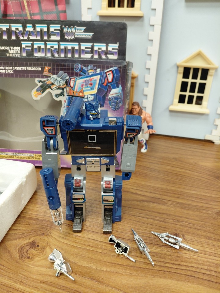 Transformers G1 Soundwave Action Figure 1984 Boxed Complete Plus Extras ...