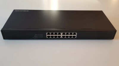 Monoprice 16 Port Unmanaged Switch 10/100/1000 Mbps Gigabit Ethernet ...