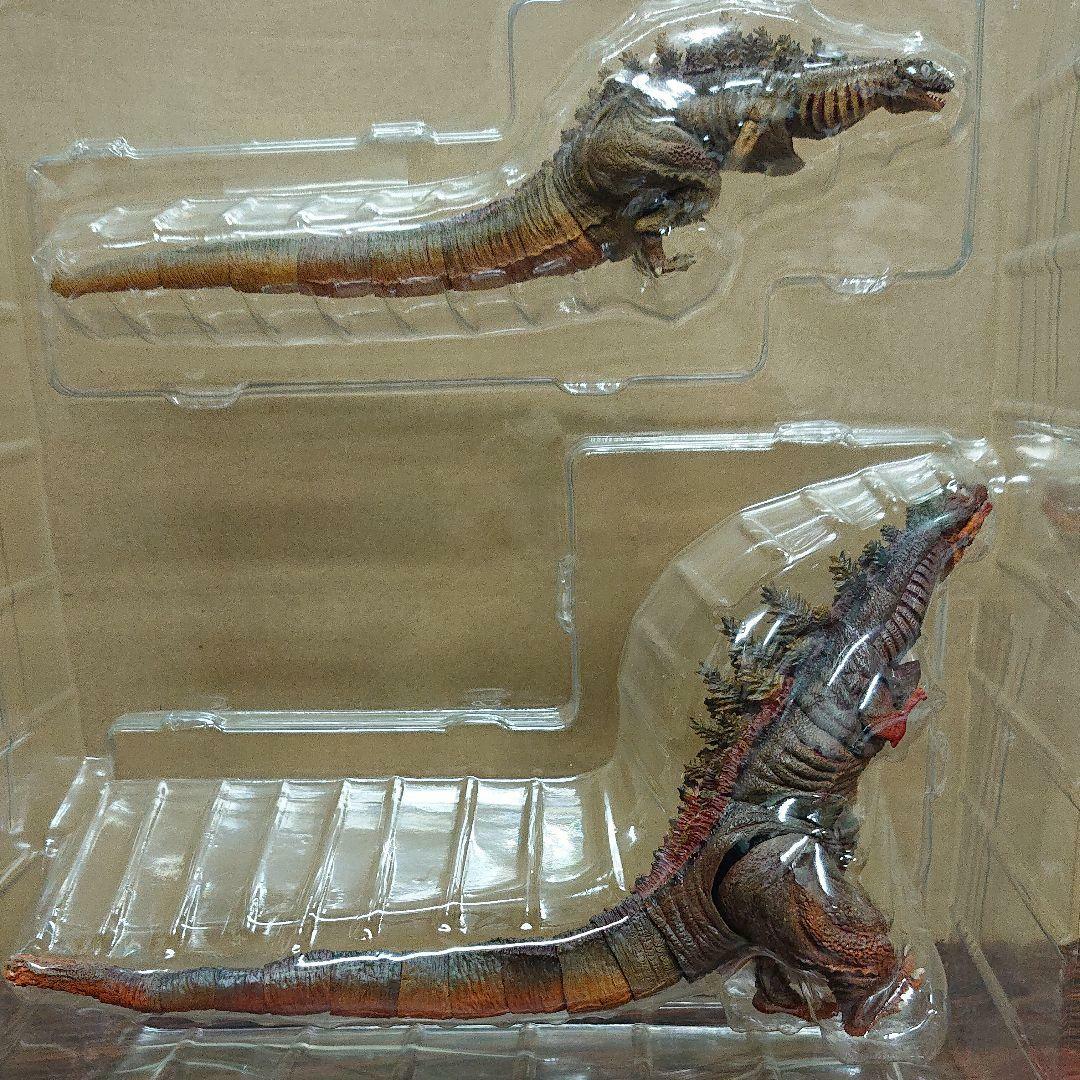 Bandai S.H.MonsterArts Godzilla(2016) The Second form & Third form Set ...