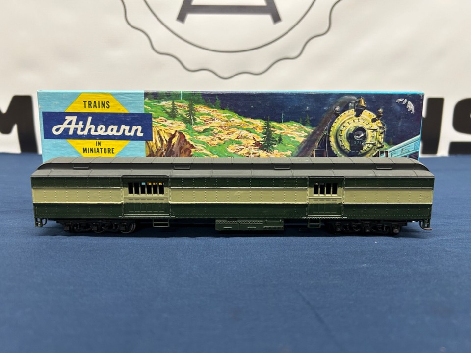 Athearn HO Custom Undecorated Green Heavyweight Baggage Passenger Car ...