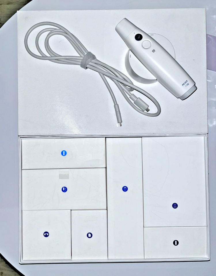 MEDIT i700 INTRAORAL DIGITAL 3D SCANNER (All accessories with 4 scan t ...