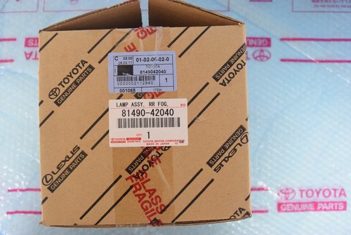 TOYOTA OEM 13-15 RAV4-Bumper Trim-Reflector Left 81490-0R010 / 81490 ...