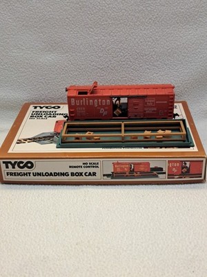 Tyco H.O. Gauge Freight Unloading Boxcar #930 without the Remote | eBay