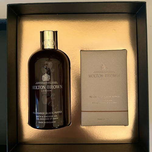 Molton Brown Re-Charge Black Pepper Body Scrub Bar & Peppercorn Body ...