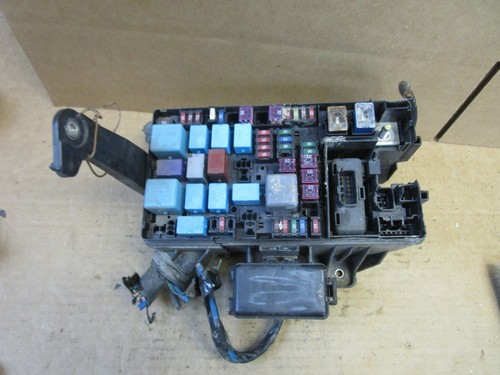 05-11 Toyota Tacoma Engine Fuse Box Relay Junction Block Panel 2005 ...