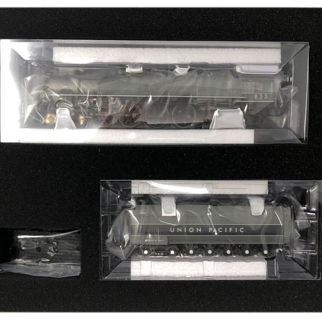 Athearn ATHG88411 FEF-2 4-8-4 - Union Pacific Locomotive #833 w/DCC ...