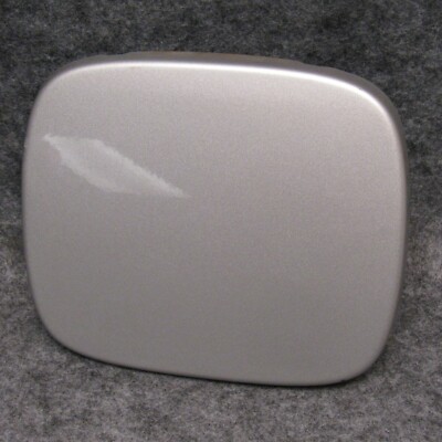 2002-07 Saturn Vue Gas Fuel Filler Door WA9566 Sebring Silver Metallic ...