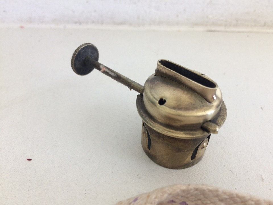 LMS RAILWAY HAND LAMP SMALL FLAT TOP BRASS BURNER STD APERATURE & WICK ...