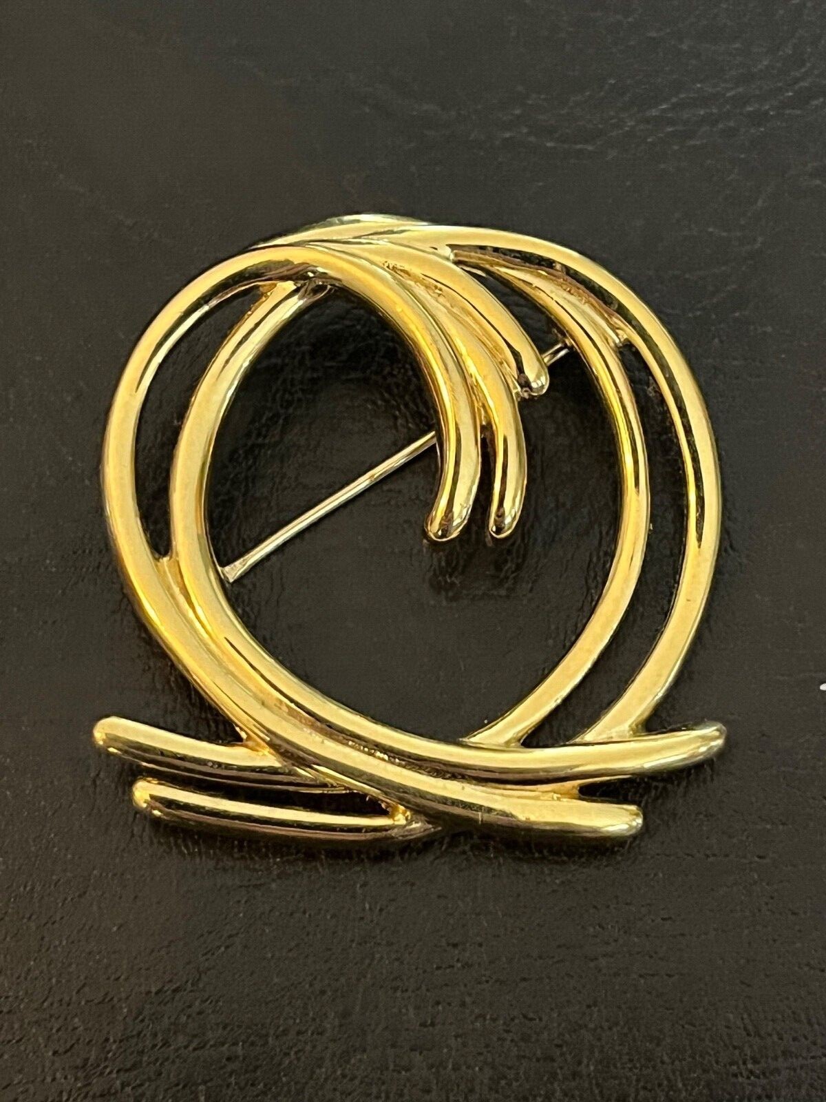 🔥Trifari Vintage Crown Brooch. 1950s. Rare! - Gem