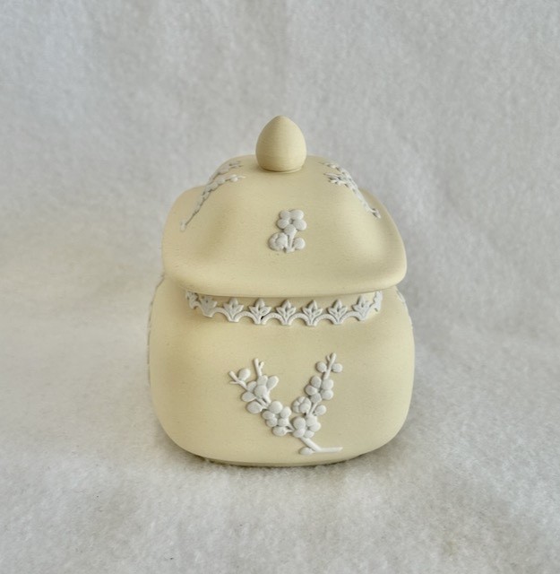 Wedgwood Jasperware "Cream Color on Yellow Primrose" Pagoda Shape ...