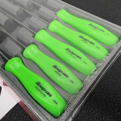 Snap-on Tools USA NEW 7pc GREEN Hard Grip Combination Screwdriver Set ...