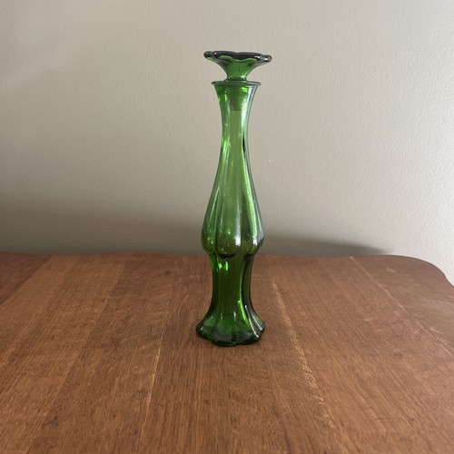Vintage Avon Emerald Green Glass Bud Vase 8" Tall - No Stopper | eBay