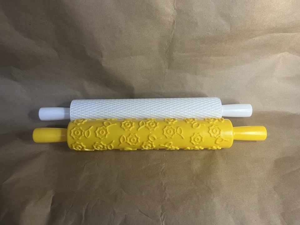 2 Embossed Textured Rolling Pins Non-stick Design, All Plastic. | eBay