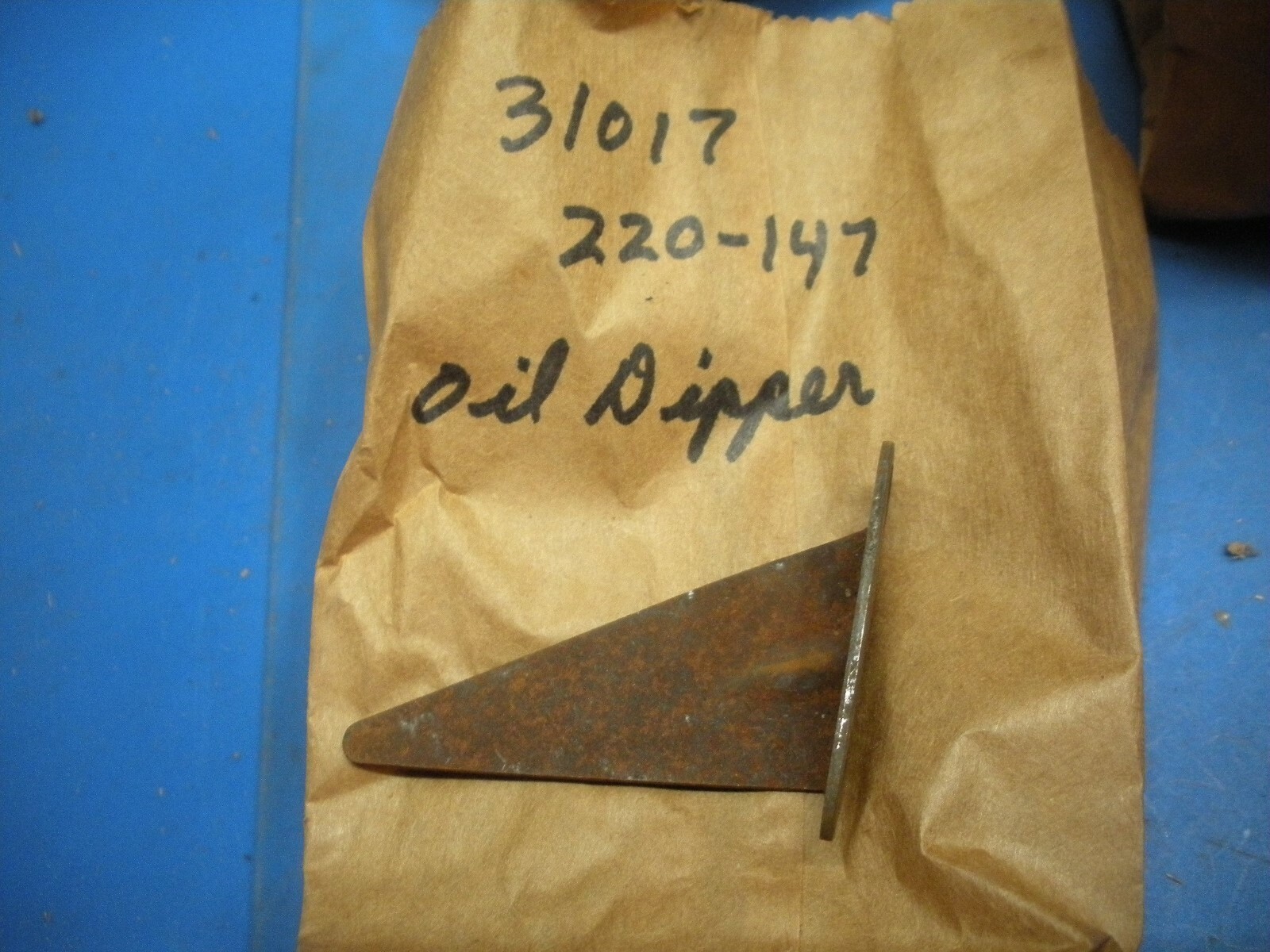NOS oem clinton,CLINTON connecting rod oil dipper 31017 vintage engine ...