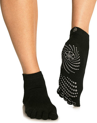 Gaiam Grippy Yoga Socks for Women & Men – Full Toe Non Slip Sticky Grip ...