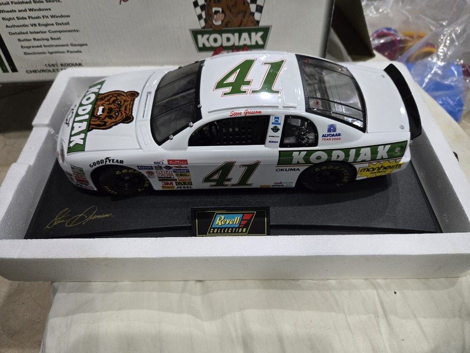 1 18 scale diecast revell collection 1997 kodiak chevrolet monte carlo ...