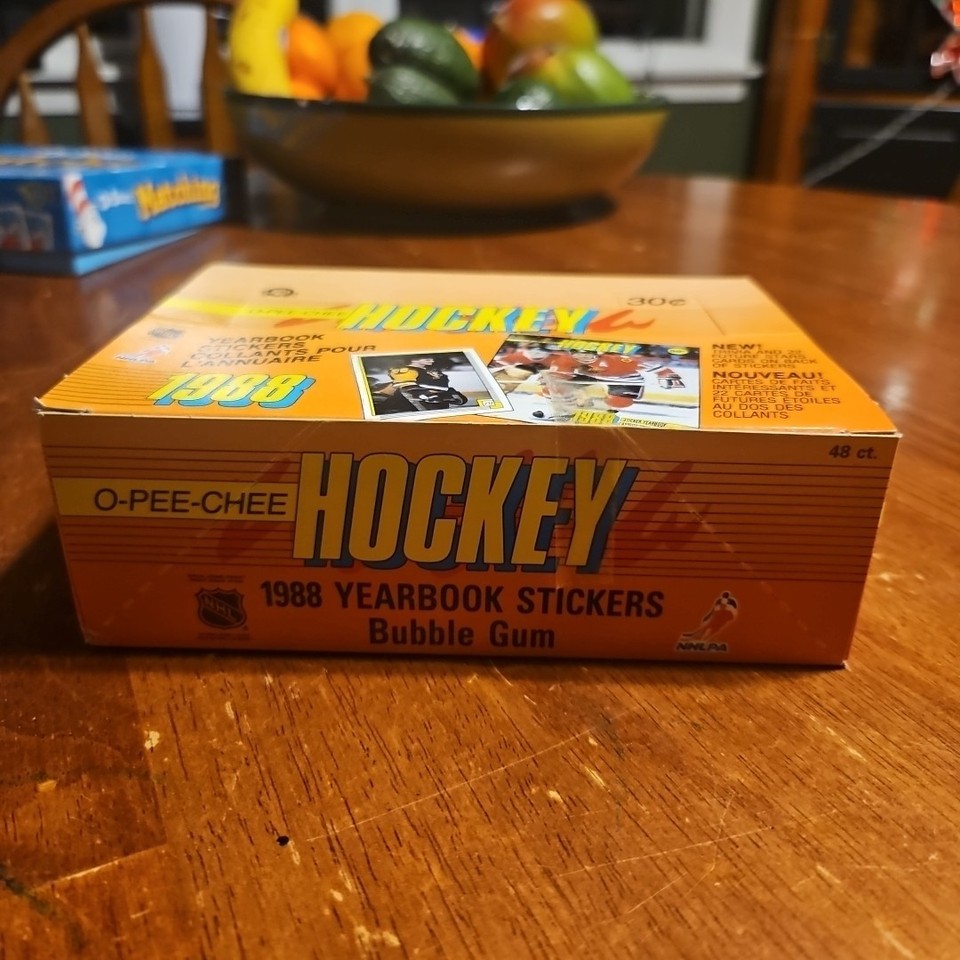 1988-89 OPC O-Pee-Chee Hockey Sticker Box (48 Packs) | eBay