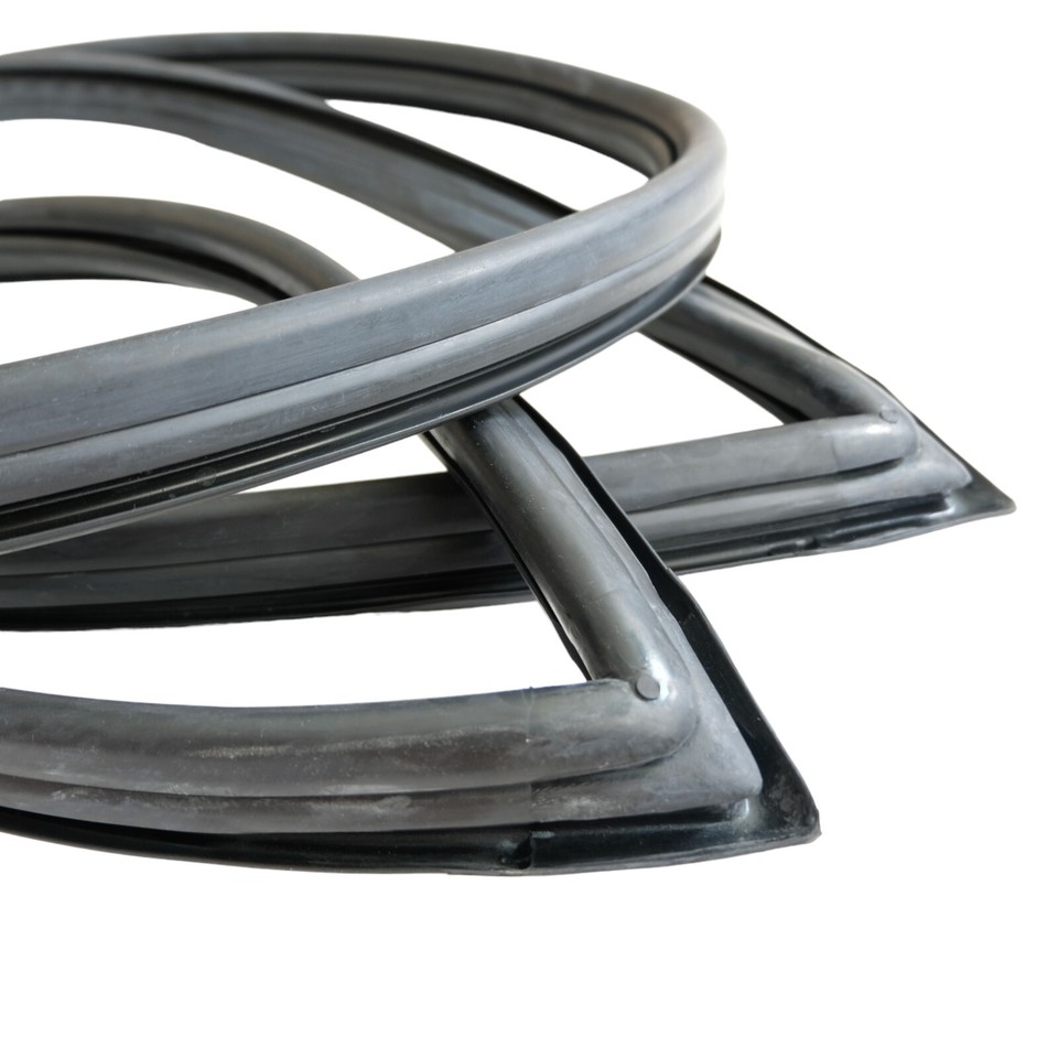 DATSUN FAIRLADY 240Z 260Z 280Z S30 FRONT WINDSHIELD WEATHERSTRIP RUBBER ...