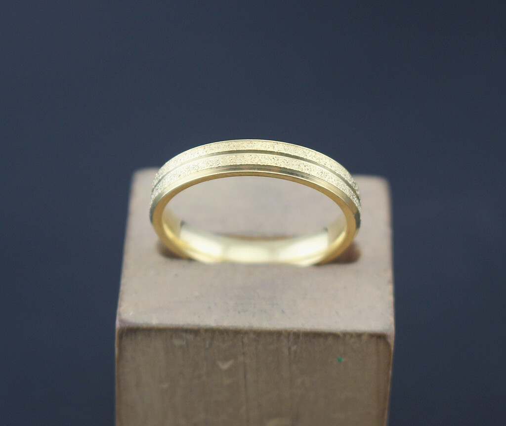 Wholesale Womens Rings Bulk Lots 40pcs Stainless Steel Gold P 4MM Width ...