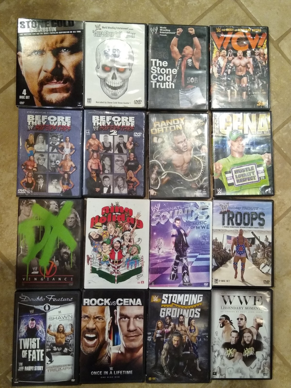 *Huge Lot of 33 WWE DVDs* Wrestlemania/Raw/Smackdown/Shawn Michaels ...