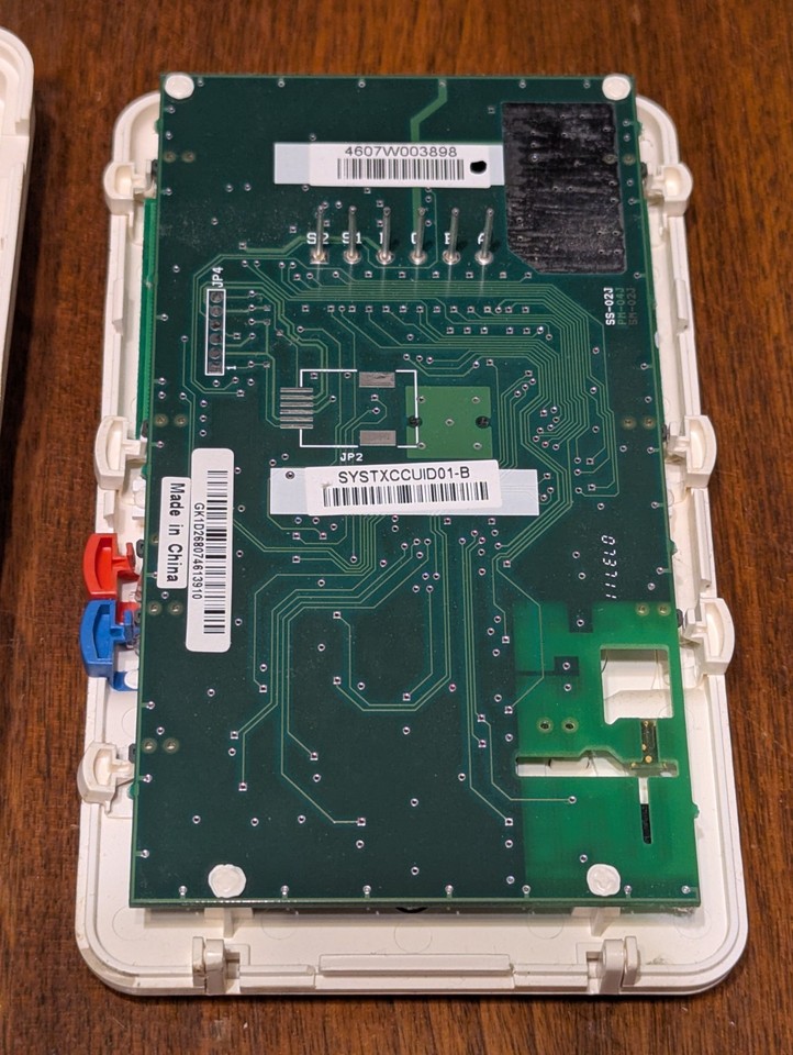 Carrier SYSTXCCUID01-B Infinity Programmable Digital Thermostat Version ...