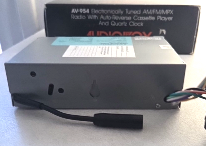 NEW Audiovox AV-954 Car Electronically Tuned AM FM Stereo Radio ...