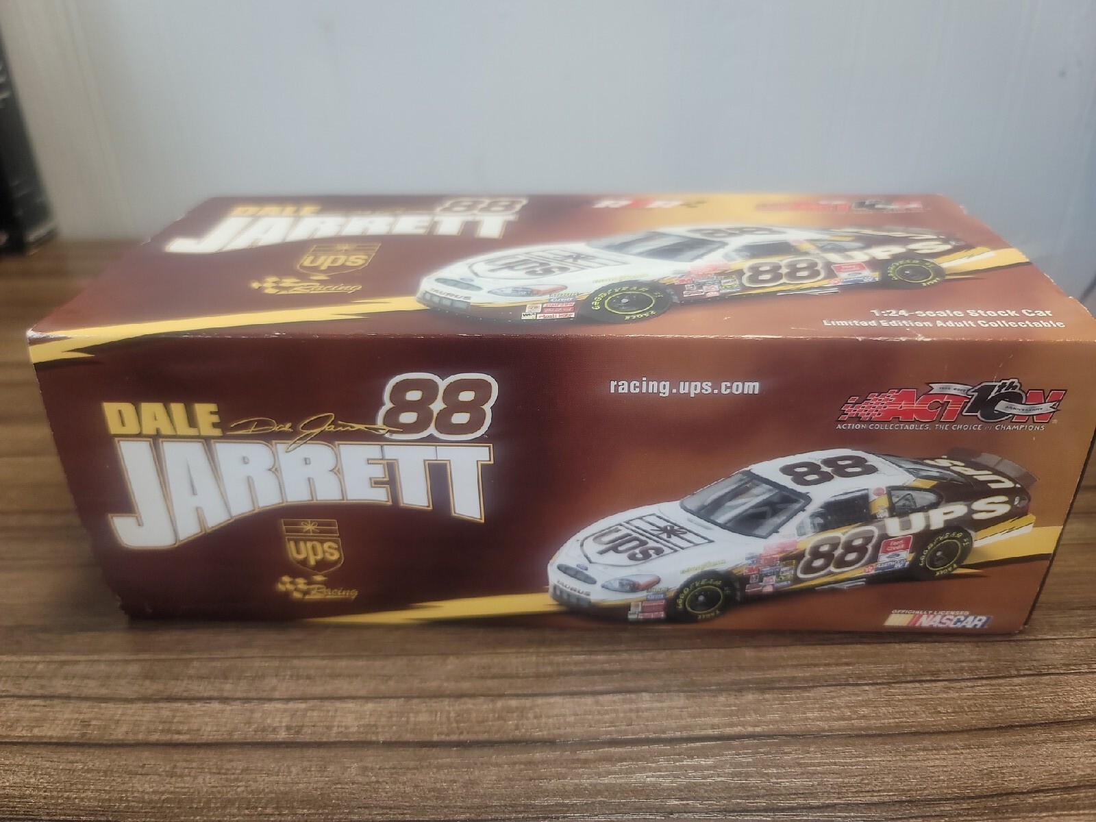NASCAR Action Racing 2002 #88 Dale Jarrett UPS 1/24 Diecast Car | eBay