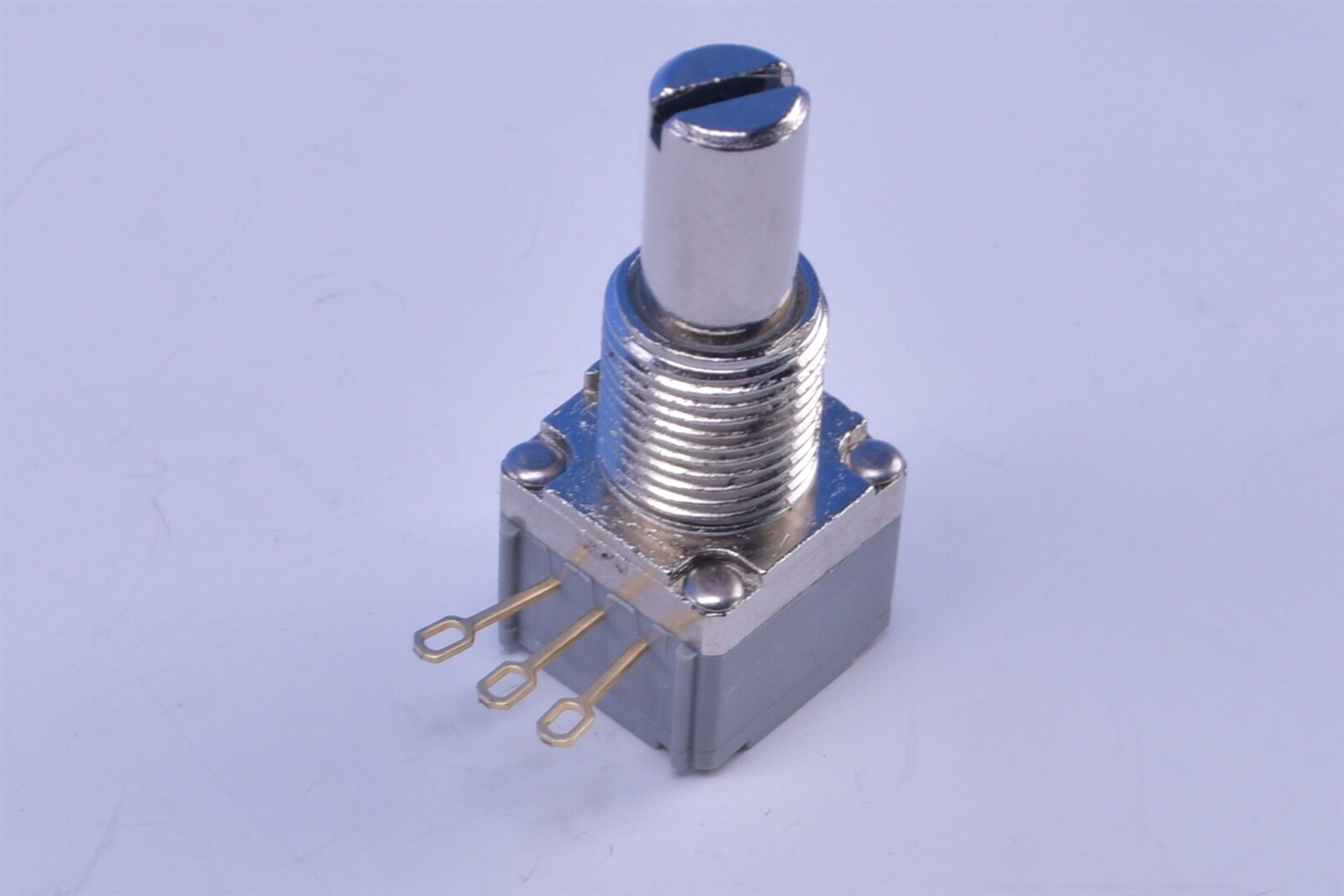 40 TT Electronics High-End Audio 10 Kilohm Linear 1/4" Potentiometer ...